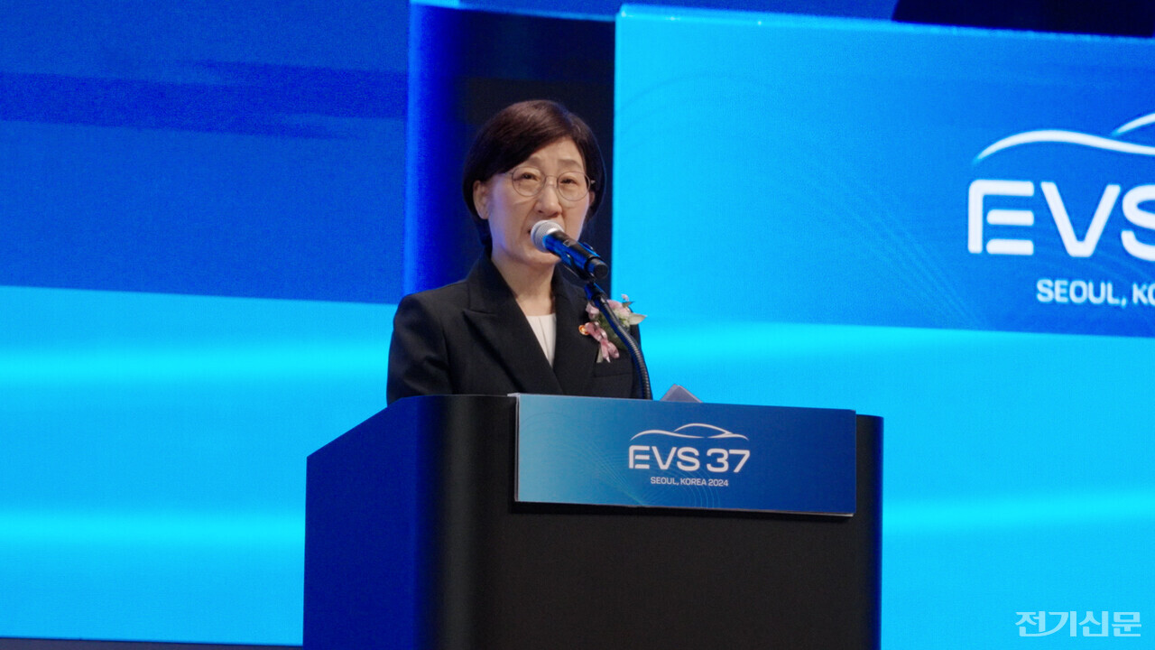 160개사 출동한 'EVS37'...전기차 '혁신 기술' 조명