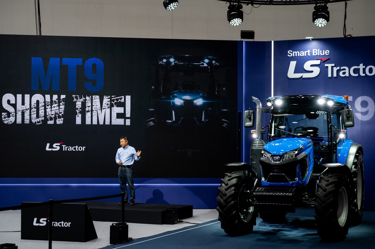 LS엠트론, 국내 전시회서 국내 최고 마력대 플래그십 모델 MT9 공개